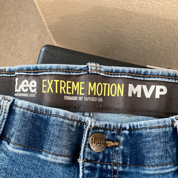 Lee | Jeans | 4 X 29 Lee Extreme Motion Mvp Straight Fit Tapered Leg ...